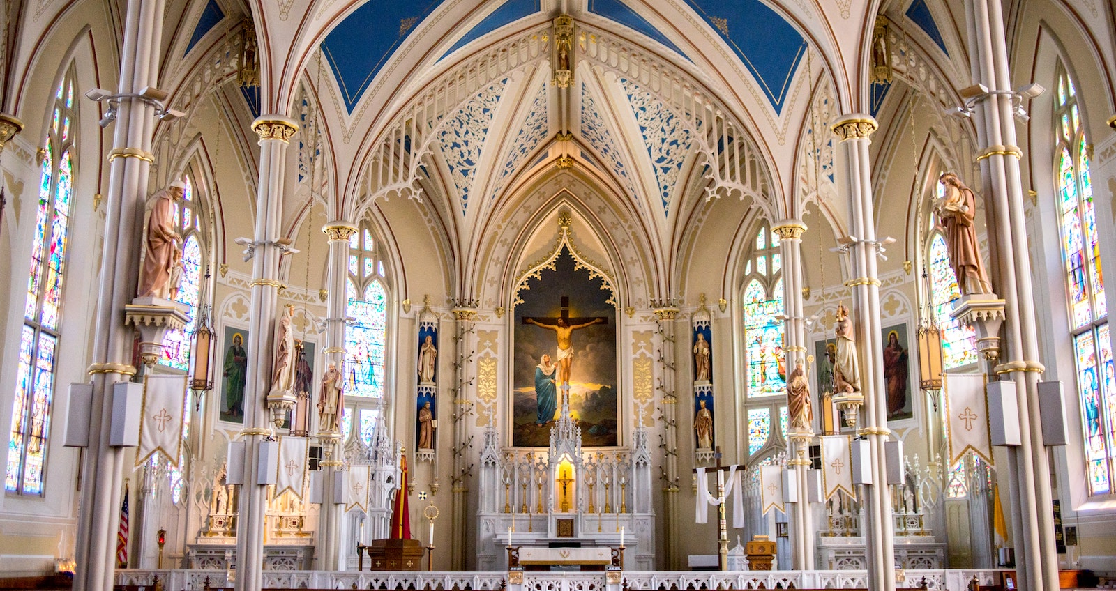 The Lost Symbolism of the Liturgy - Crisis Magazine